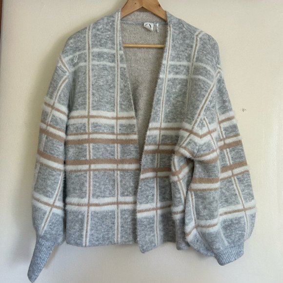 Sweaters | Akemi And Kin Plaid Sweater One Size | Poshmark